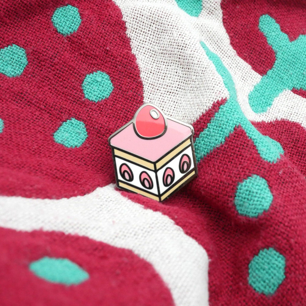 Strawberry Chiffon Cake Enamel Pin // Happy Cake Day Dessert | Etsy