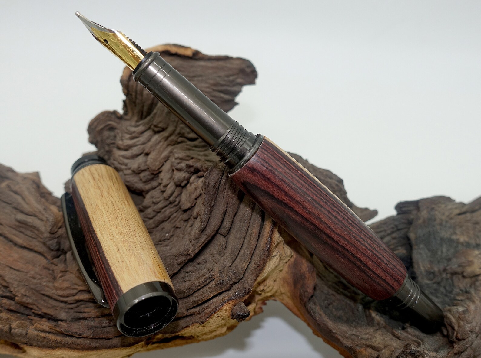 Executive Fountain pen handmade from Mexican Kingwood | Etsy