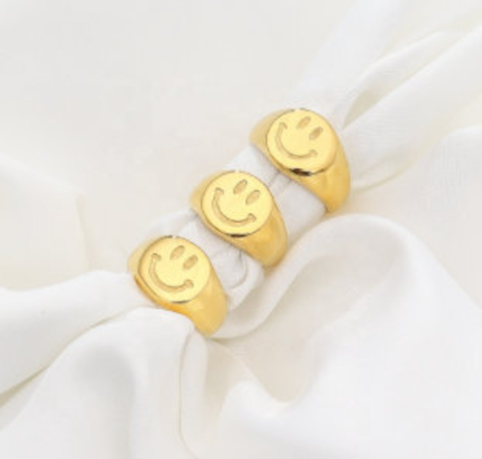 Smiley Face Ring - Etsy