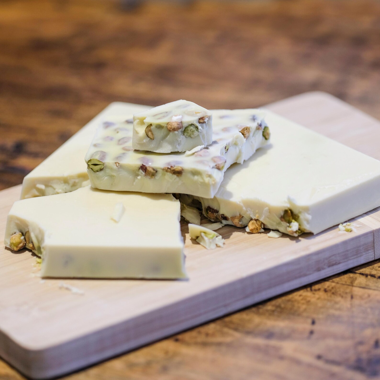 Domori Quantum White Chocolate Slab W/ Whole Salted Pistachios - Etsy