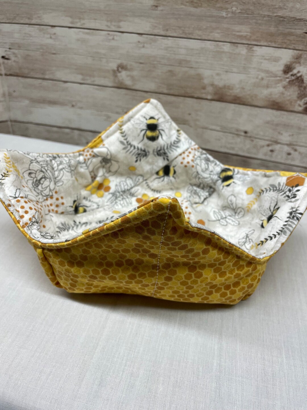 Bowl Cozy, Buddy, Bees, Honey Combs, Potholder - Etsy