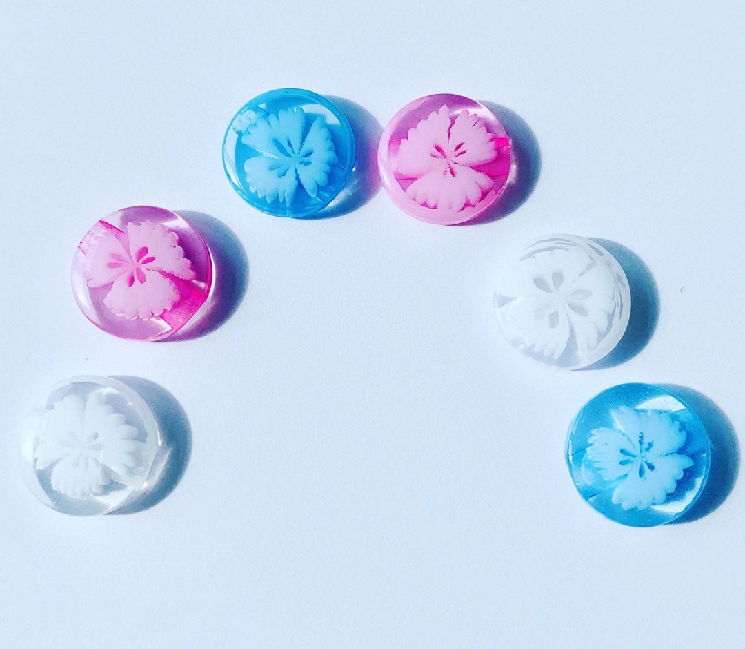 Resin Buttons, 6 Pretty Flower Resin Buttons, Sewing, Crochet, Knitting ...