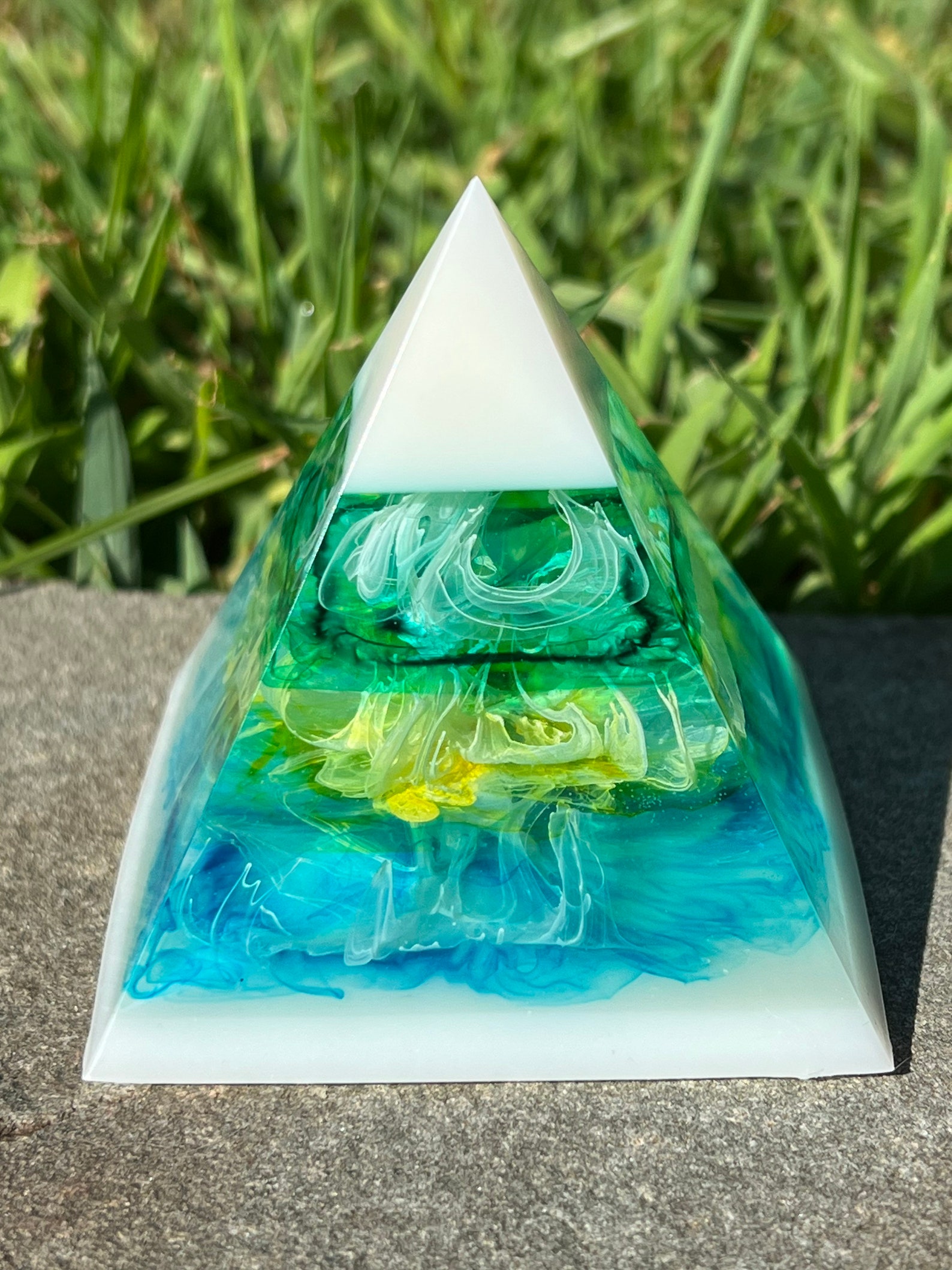 Ink Drop Resin Pyramid - Etsy