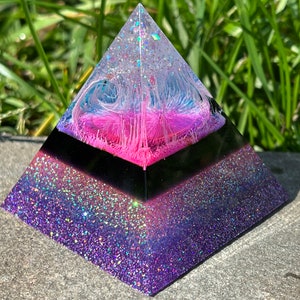 Ink Drop Galaxy Resin Pyramid - Etsy