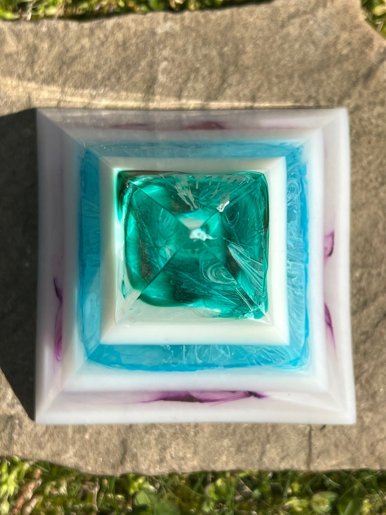 Ink Drop Resin Pyramid - Etsy