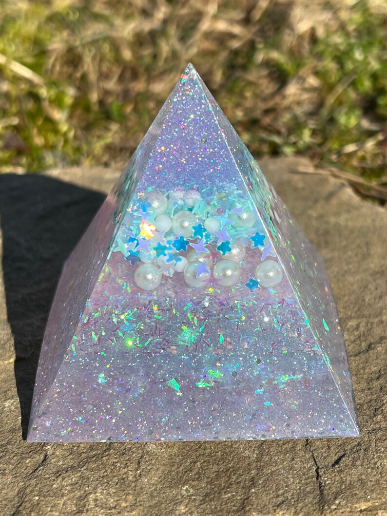 Pearl Resin Pyramid | Etsy