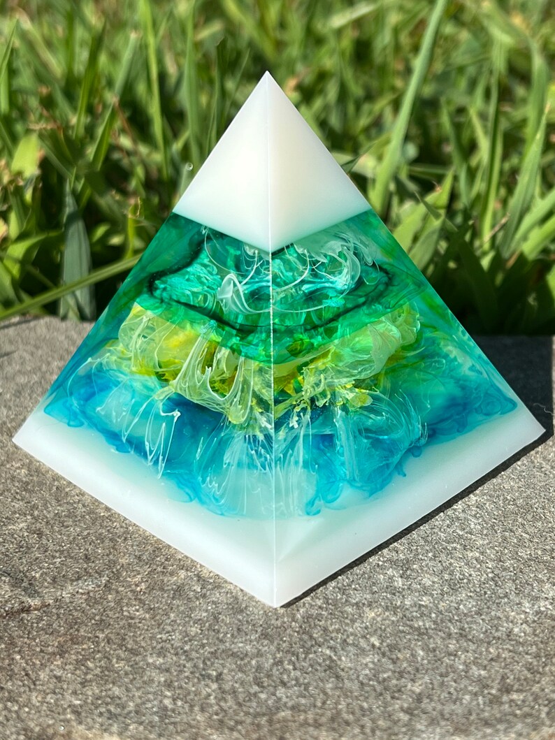Ink Drop Resin Pyramid - Etsy