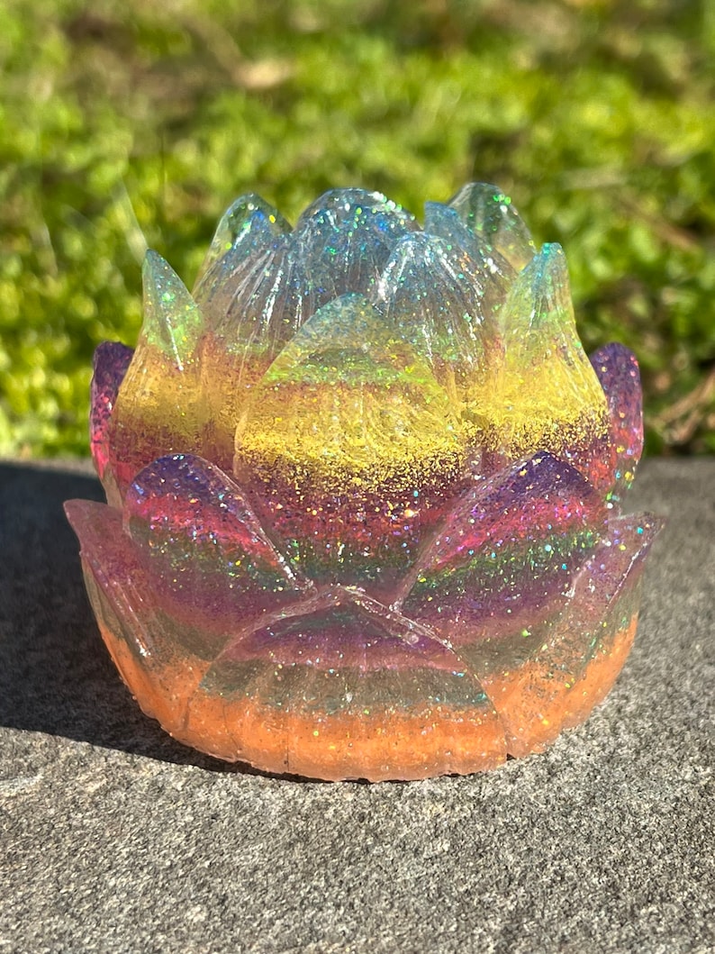 Resin Lotus Flower Paperweight - Etsy