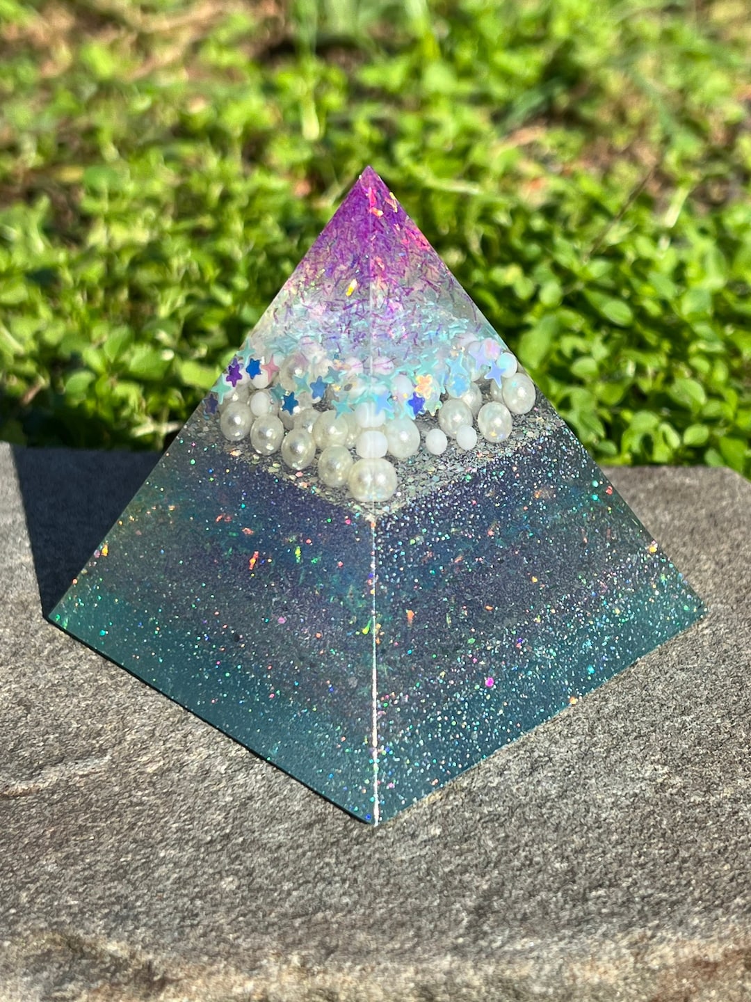 Pearl Resin Pyramid - Etsy