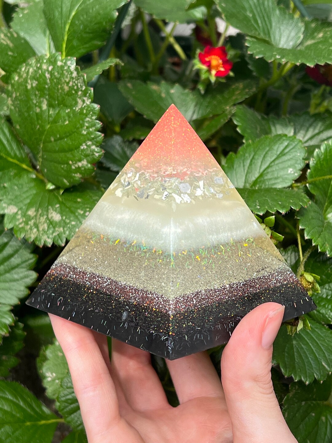 Pink Glitter Resin Pyramid - Etsy