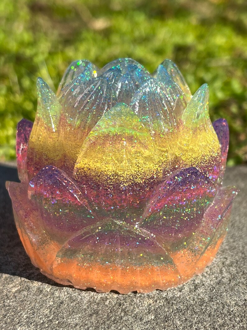 Resin Lotus Flower Paperweight - Etsy
