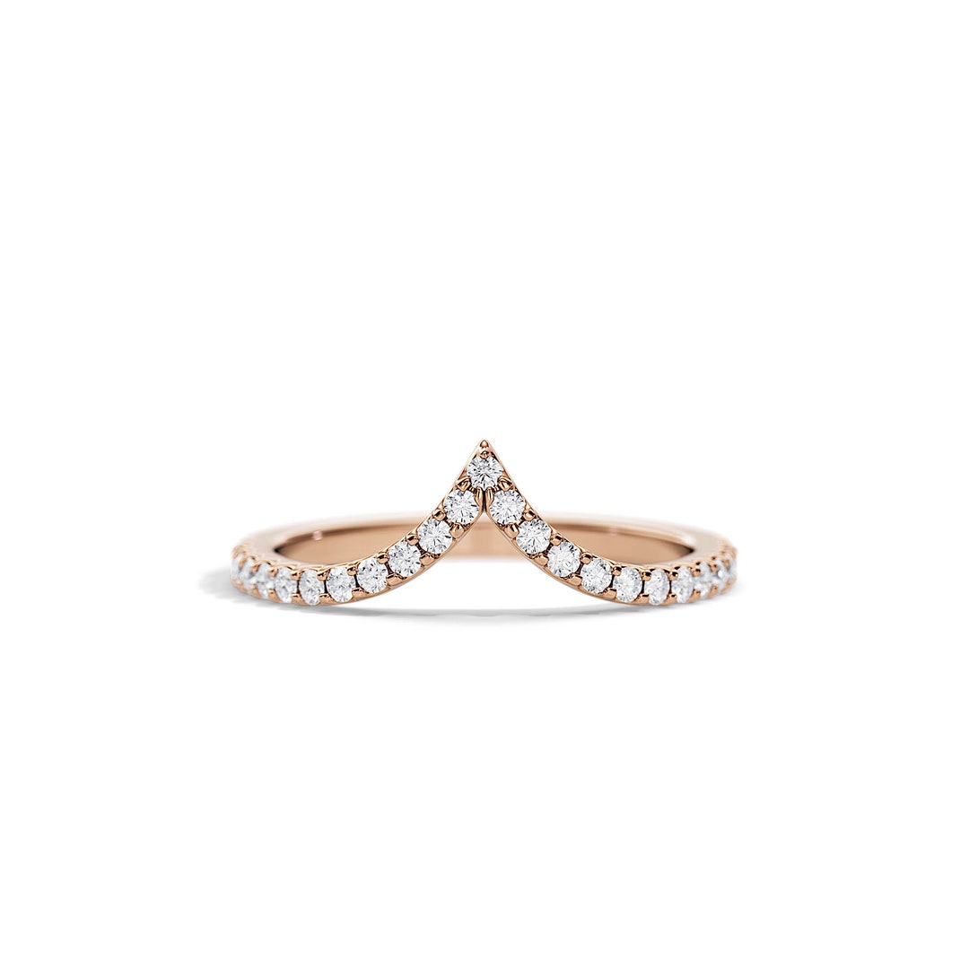 Chevron Wedding Band / V Wedding Ring / Pave Diamond Chevron Ring ...