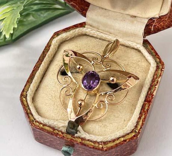 Second Hand (1970s) 9ct Gold Trefoil Design Amethyst … - Gem