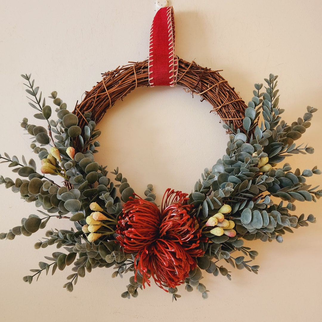 Red Australian Native Wreath With Pincushion Proteas and Bush - Etsy