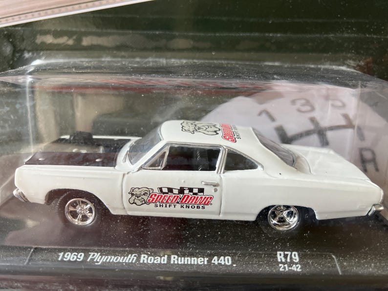 M2 Machines 1969 Plymouth Road Runner 440 Speed Dawg-limited Edition 1/ ...