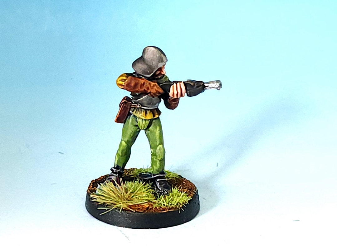 Male Mercenary W/ Crossbow Painted Mini by Reaper Miniatures Rpg Dnd - Etsy