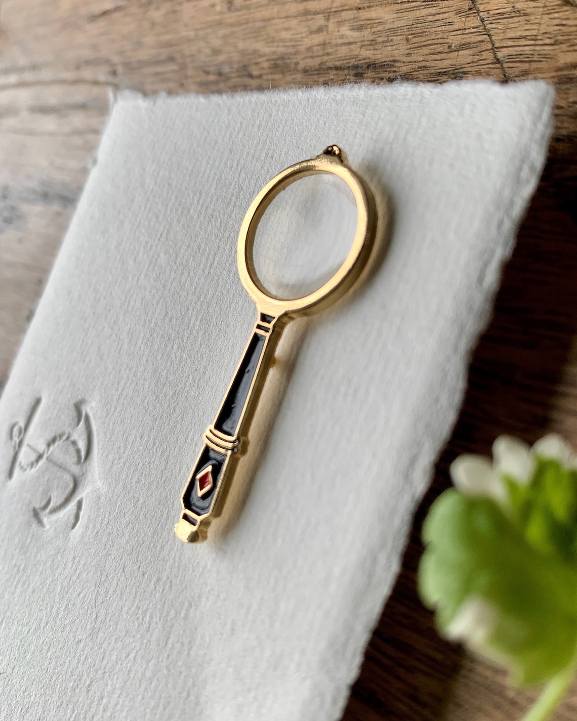 Magnifying Glass Enamel Pin Badge - Etsy UK