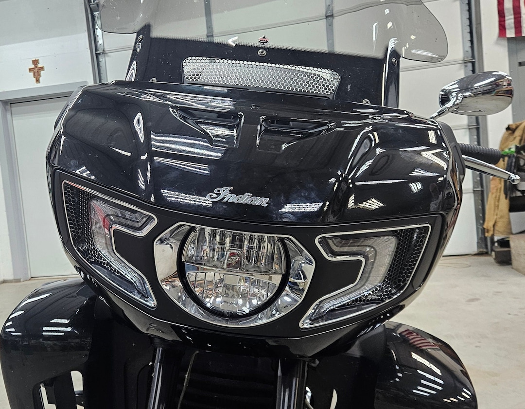 Indian Challenger SILVER Fairing Vent Grills and Windshield Grill Combo ...
