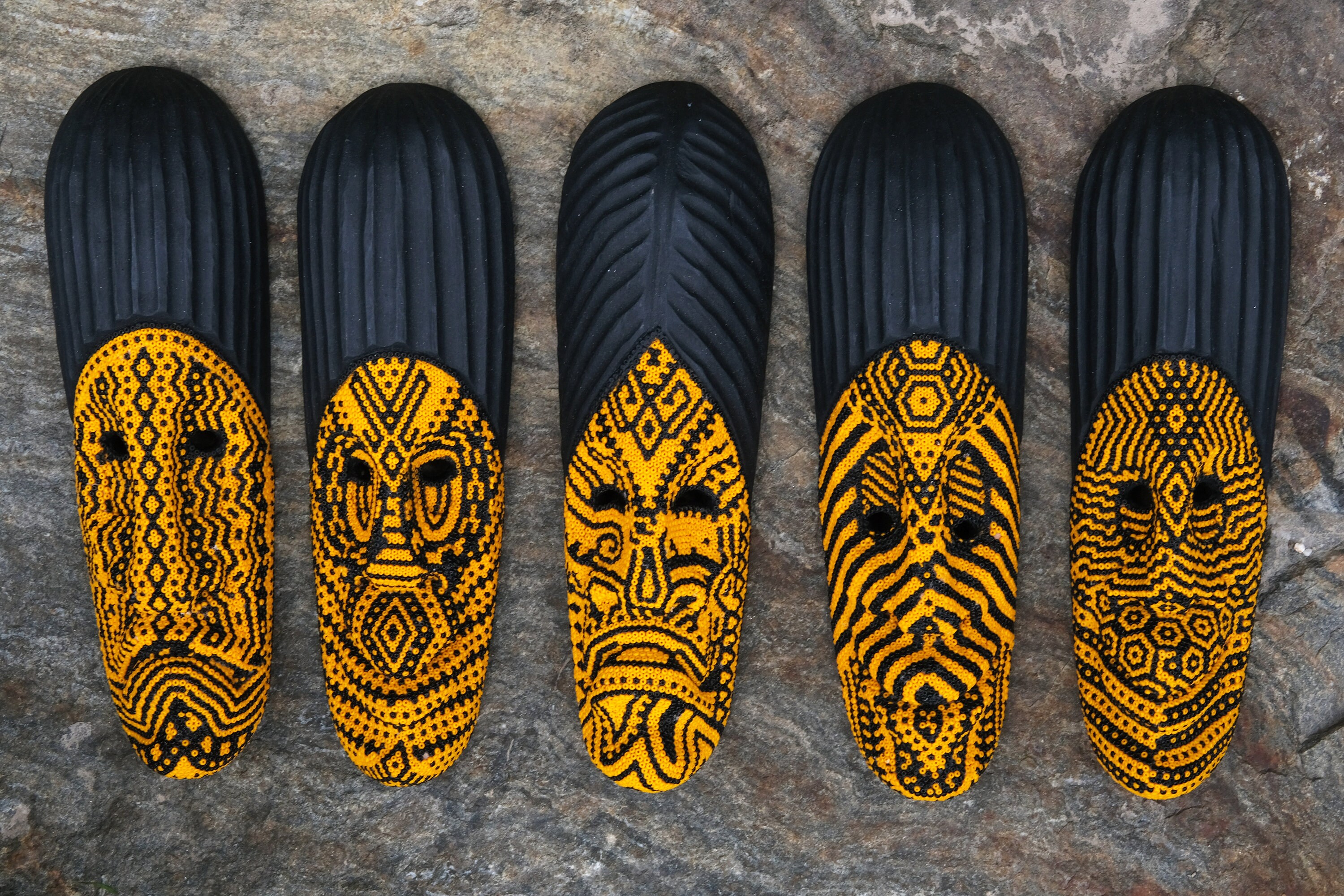 Kamentsà Mask - Etsy