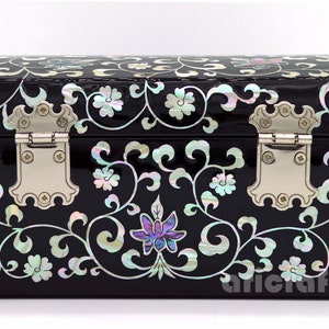 Mother of Pearl Box Arabesque Flower Black Lacquer Wood Jewelry Ring ...