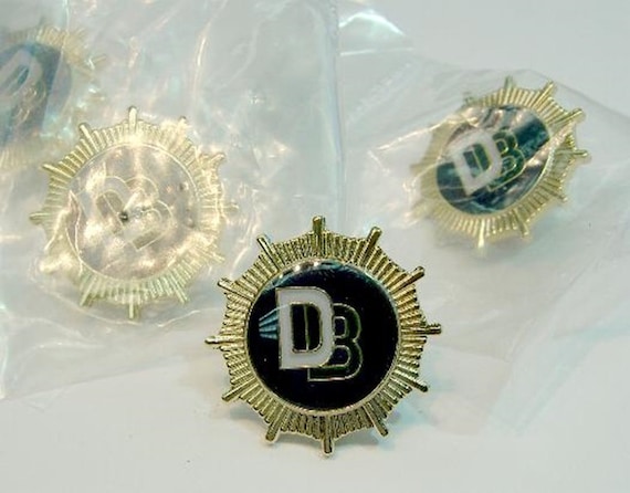 New Detective Bureau CSI NY Pin as Worn on the TV Show free | Etsy