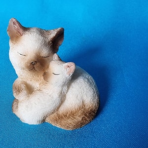 Resin Cat Figurine, Small Cat Figurine, Siamese Cat Figurine, Siamese ...