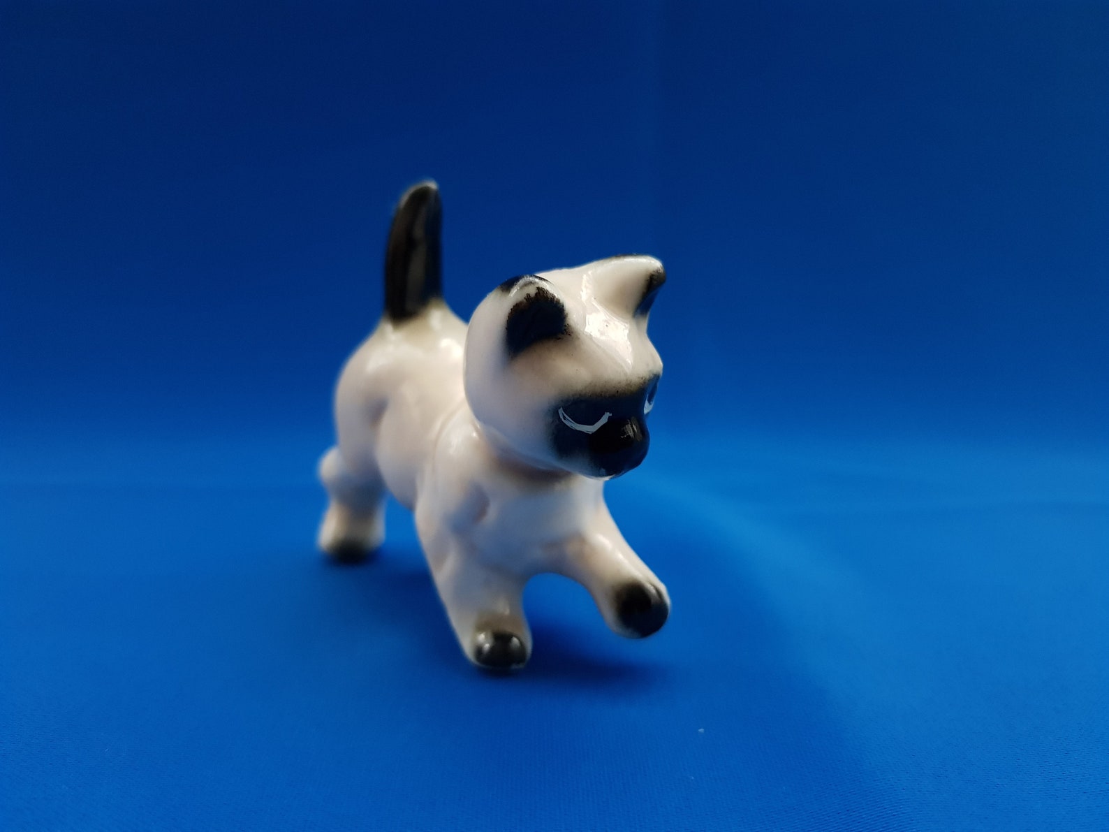 Siamese Cat Figure, Siamese Cat, Cat Figurine, Cat Sculpture, Pottery ...