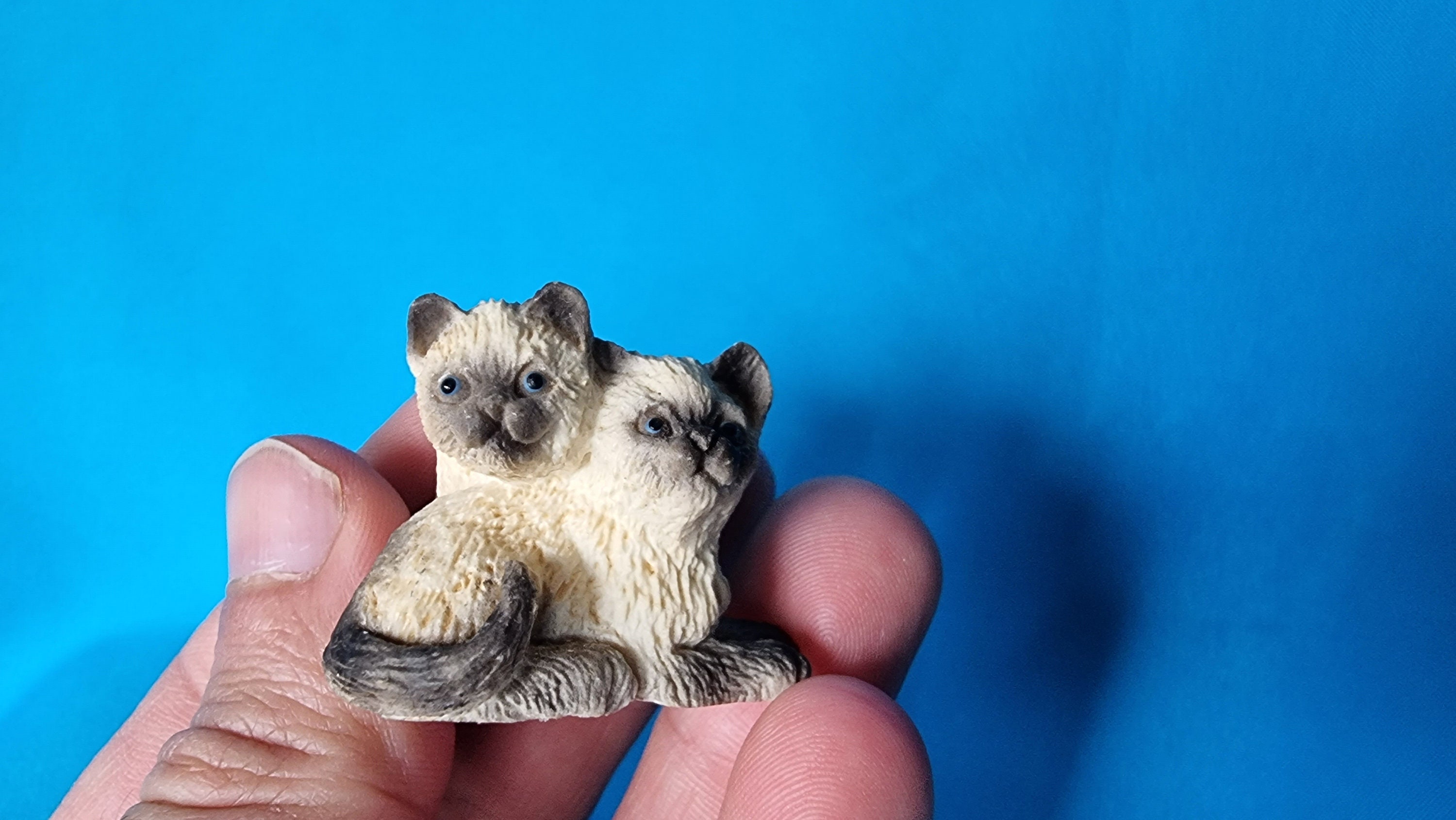 Small Cat Figurine, Resin Cat Figurine, Siamese Cat Figurine, Vintage ...