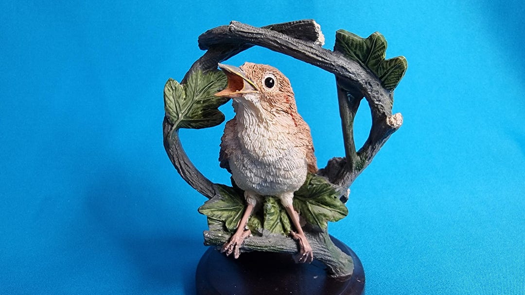Nightingale, Country Bird Collection, Country Artists Figurine, Bird ...