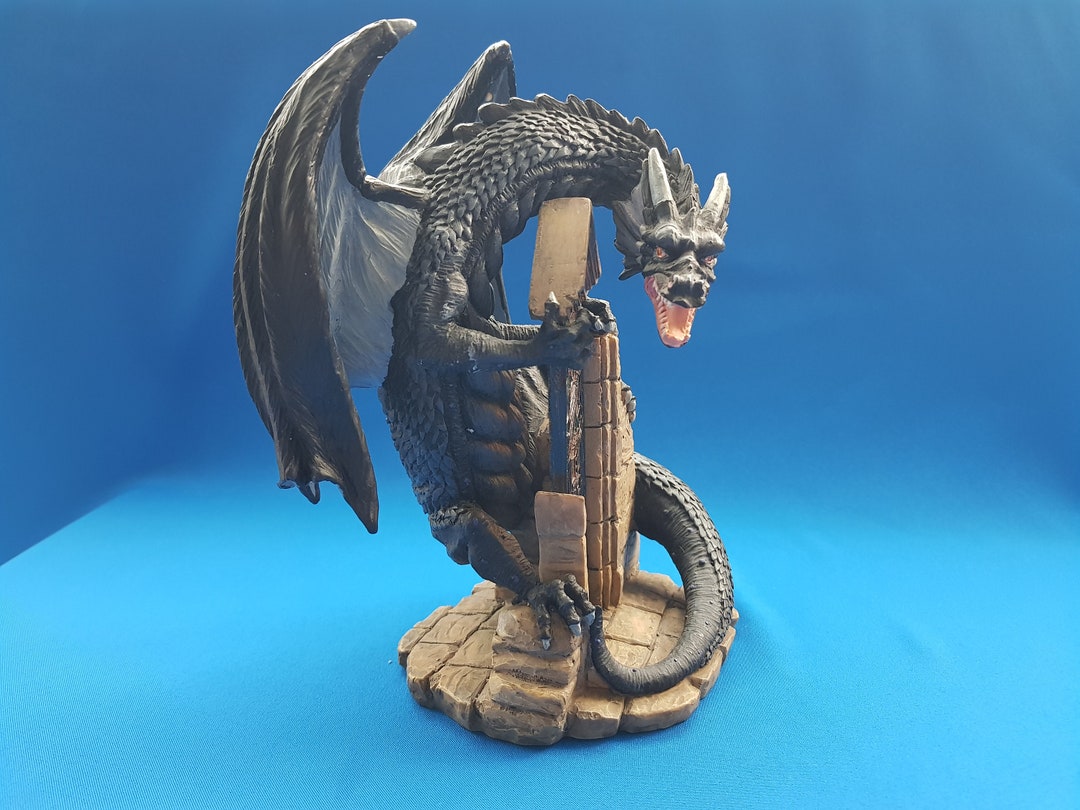 Dragon Figurine, Resin Dragon Figure, Land of the Dragons, Large Dragon ...