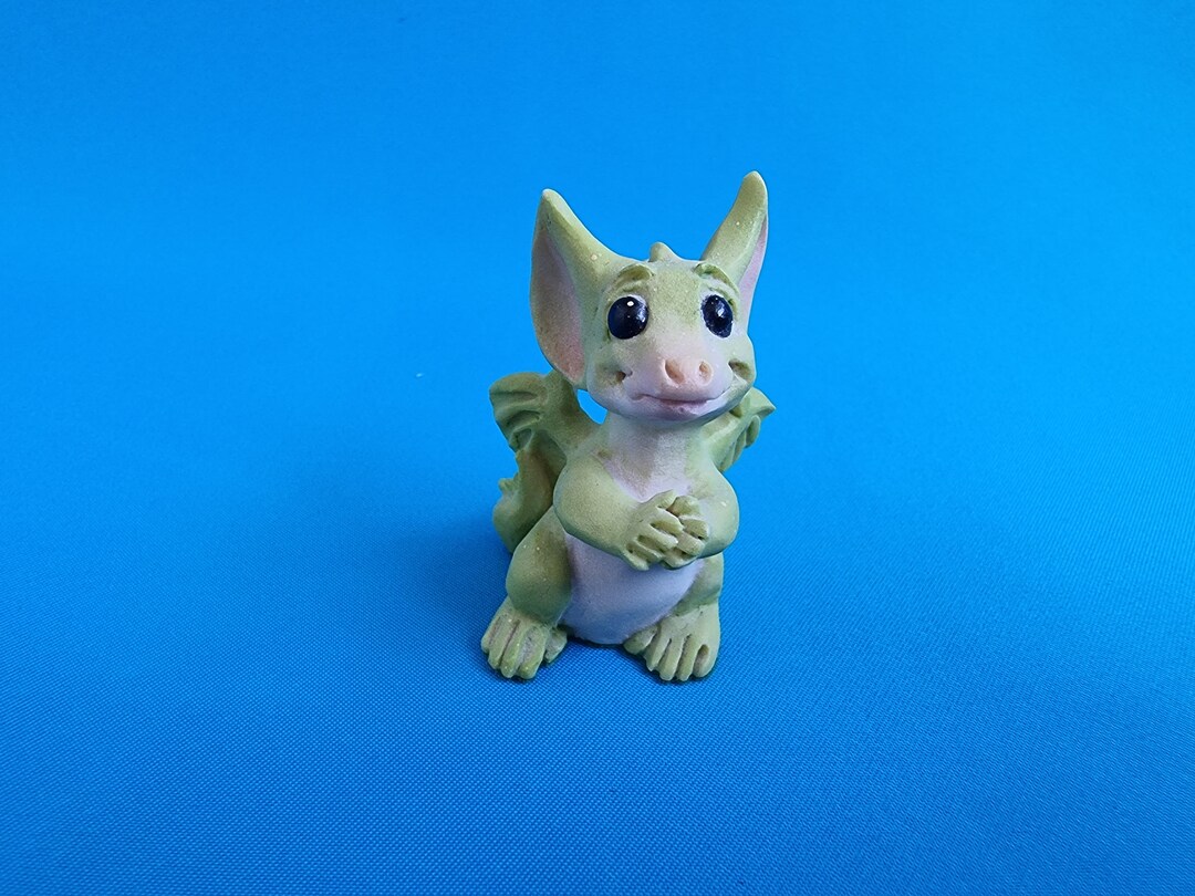 Pocket Dragon Figurine, Pocket Dragons, Dragon Figurine, Small Dragon ...