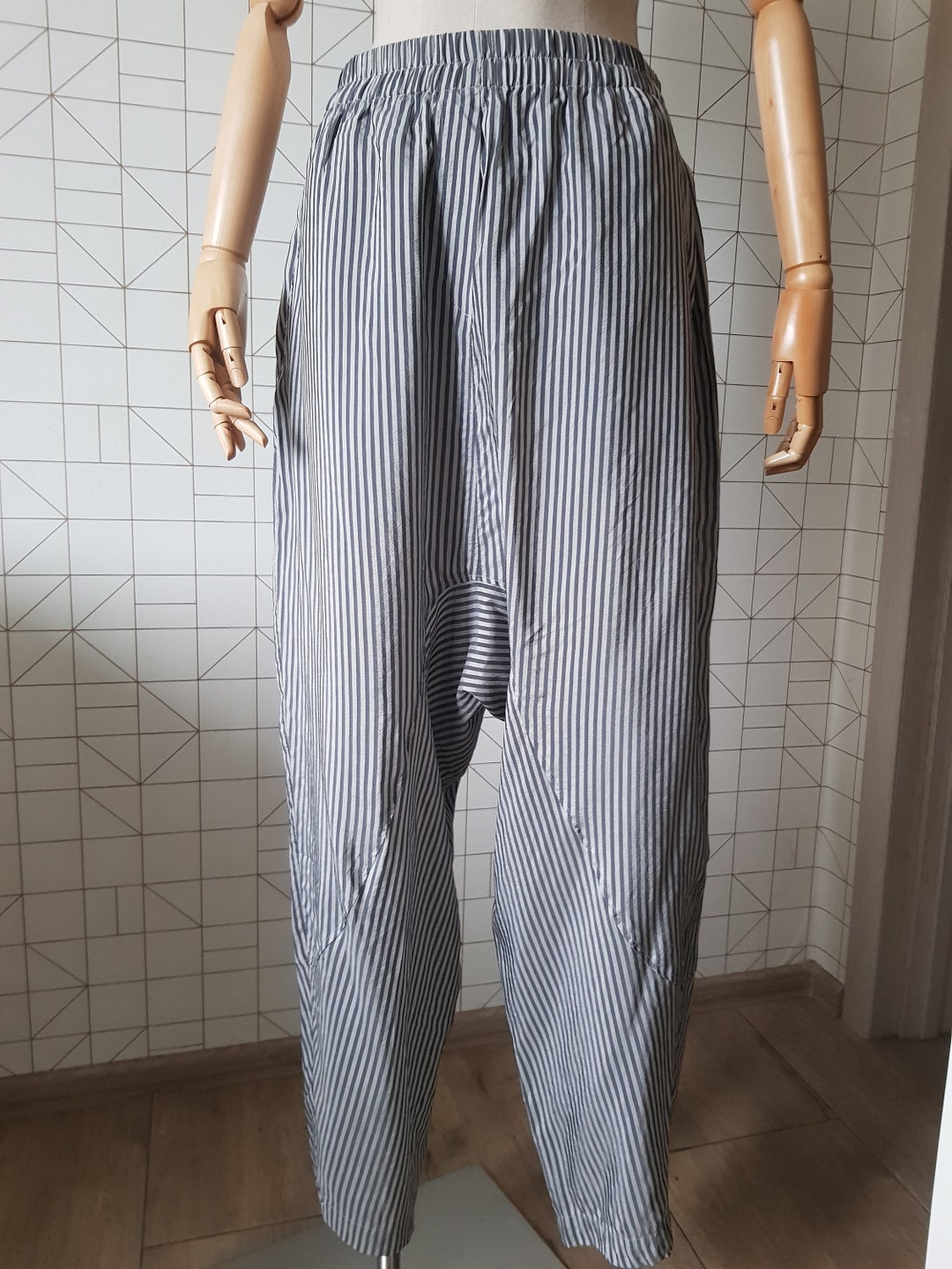 Oska Light Striped Pants, Viscose Cupro Oska Trousers, Cropped Pants ...