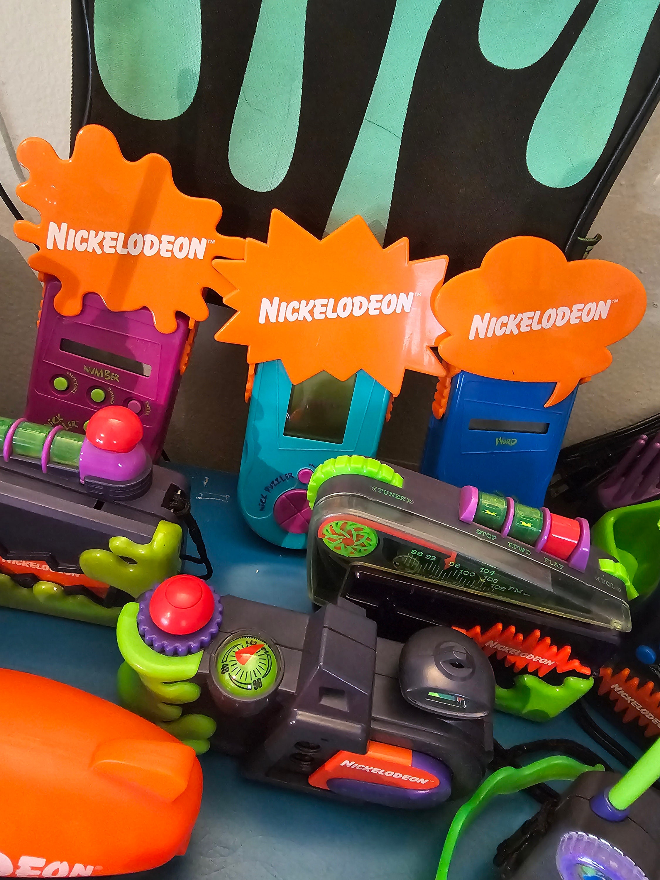 Huge Super Rare Nickelodeon Vintage Collection Alarm Clock, Walkie ...