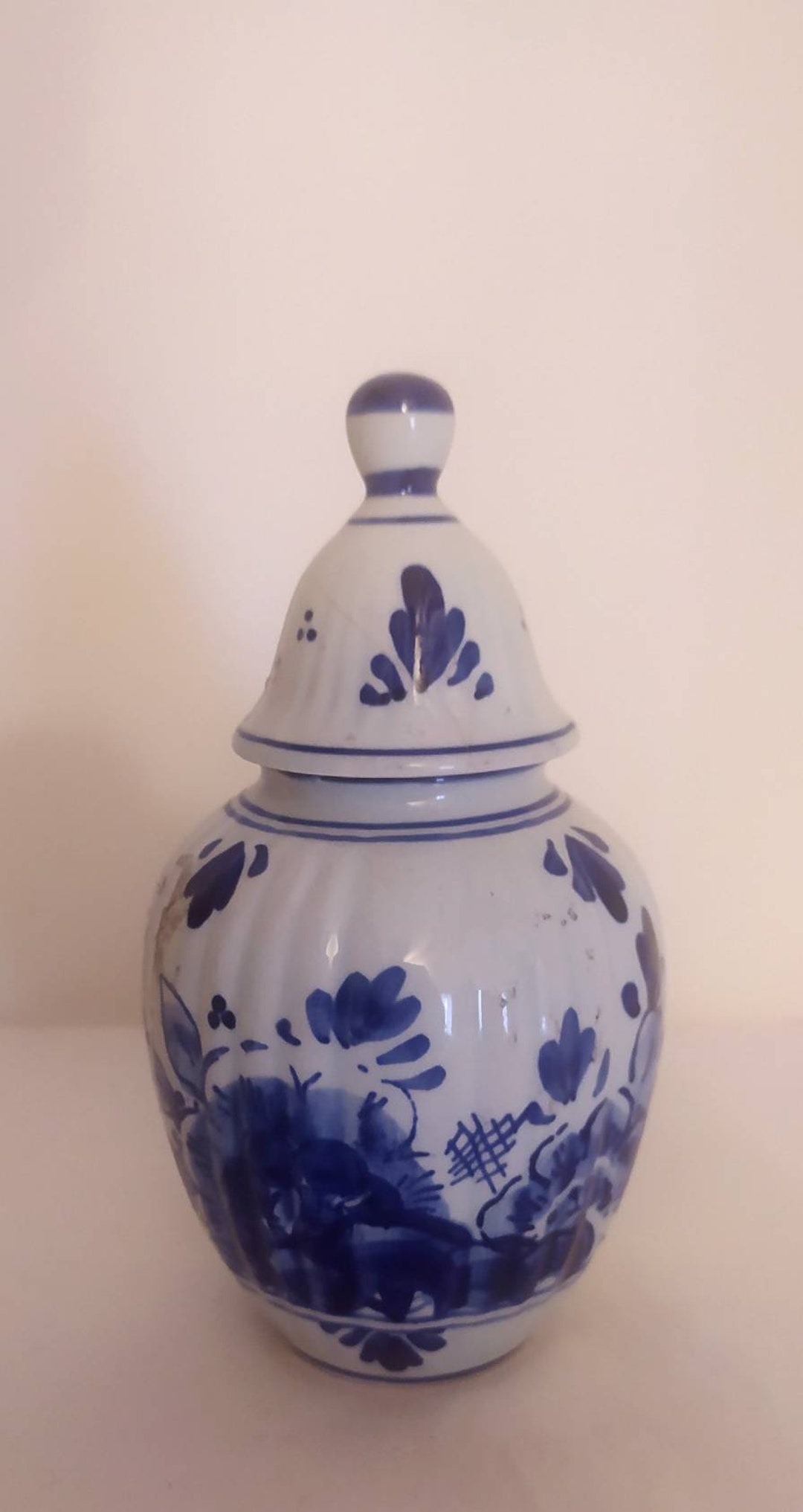 Small Pot potiche in DELF Porcelain - Etsy