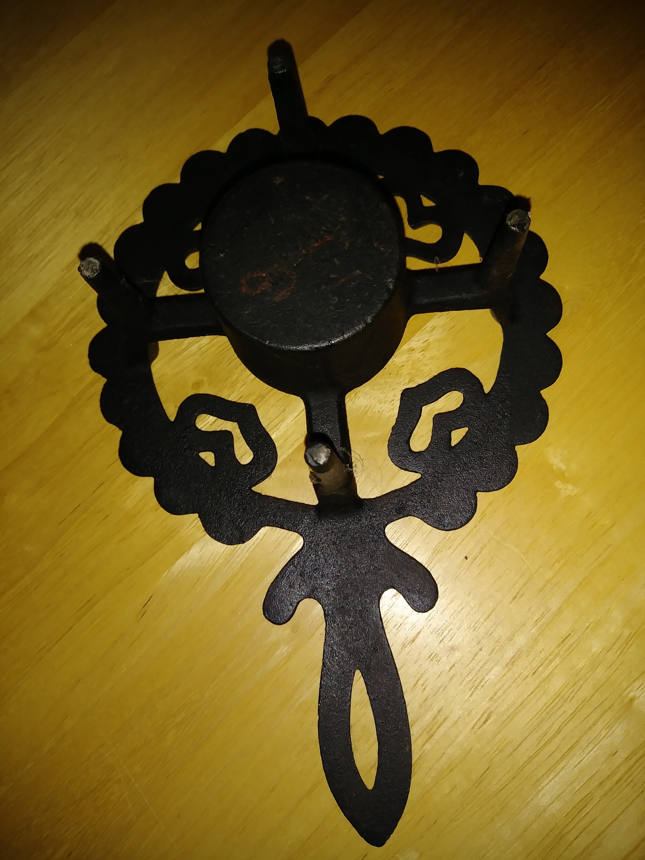 Vintage Wilton Cast Iron Warming Stand/trivet With Heart - Etsy