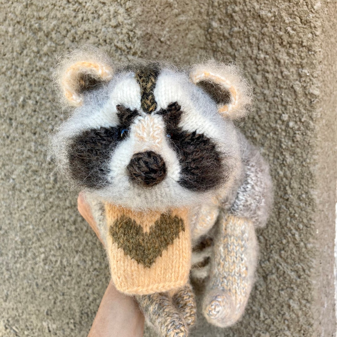 Mapache de punto con bufanda Mapache realista de ganchillo Peluche de ...