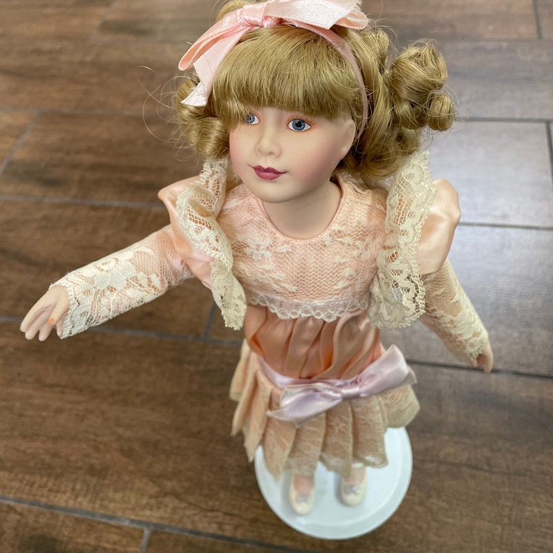 Cute Vintage Doll - Etsy