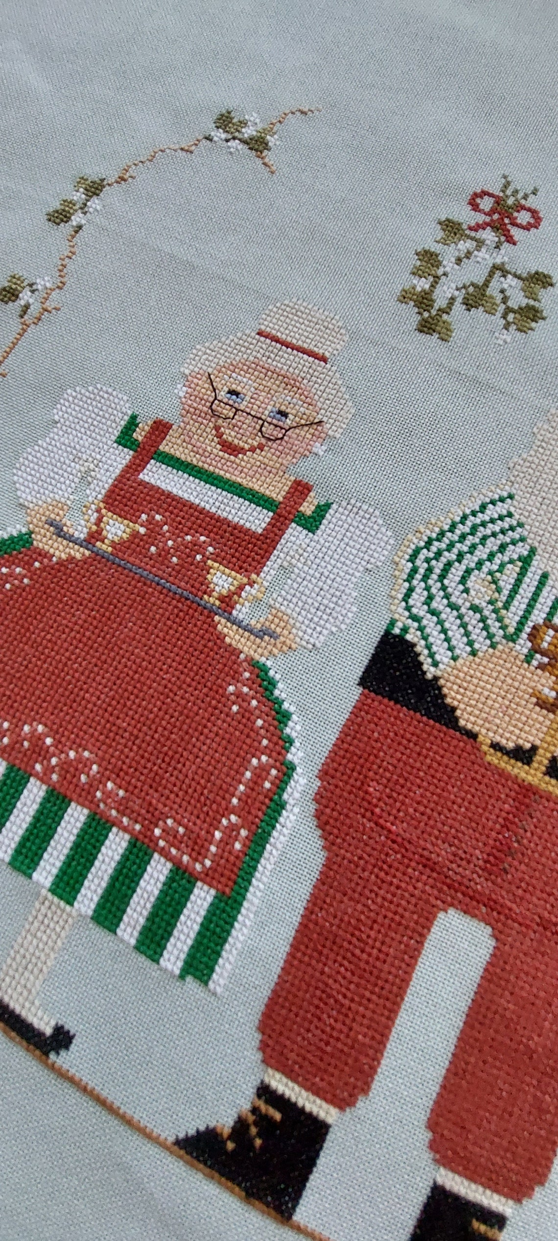 Kringle Series, Mrs. and Mr. Kringle - Etsy