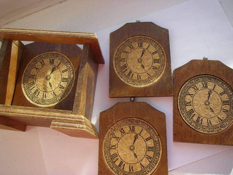 Vintage Retro Wooden Clock Coaster Set, Cork Coaster, Coaster Holder ...