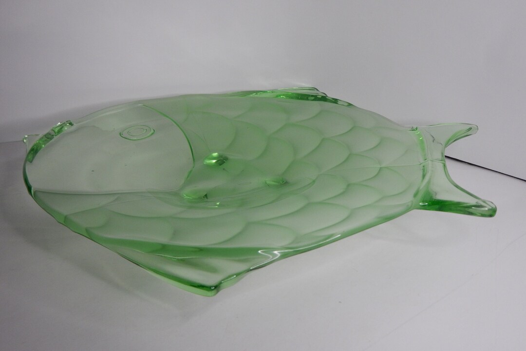 Vintage Vaseline Ouraline Uranium Fish Glass Large Serving Tray Platter ...