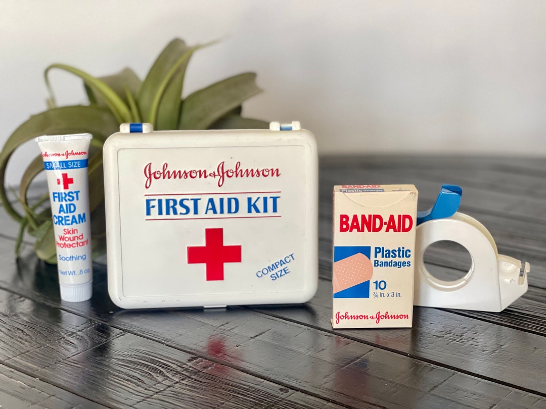 Vintage Johnson & Johnson First Aid Kit Compact Size Vintage Medical ...