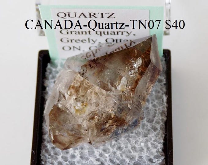 Rocks and Minerals - QUARTZ From Ontario, Canada (canada-quartz-tn07 ...