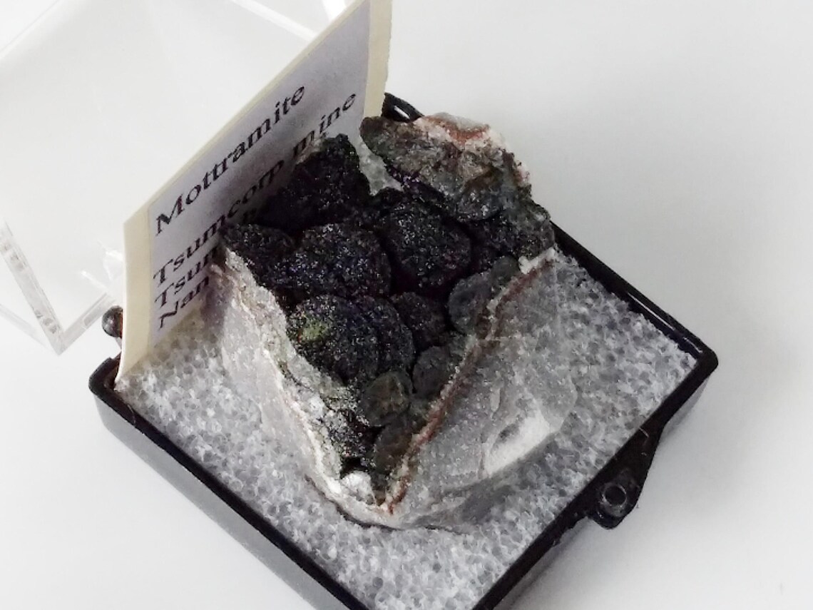 Rocks and Minerals - MOTTRAMITE From Tsumeb, Namibia (tsumeb-mottramite ...