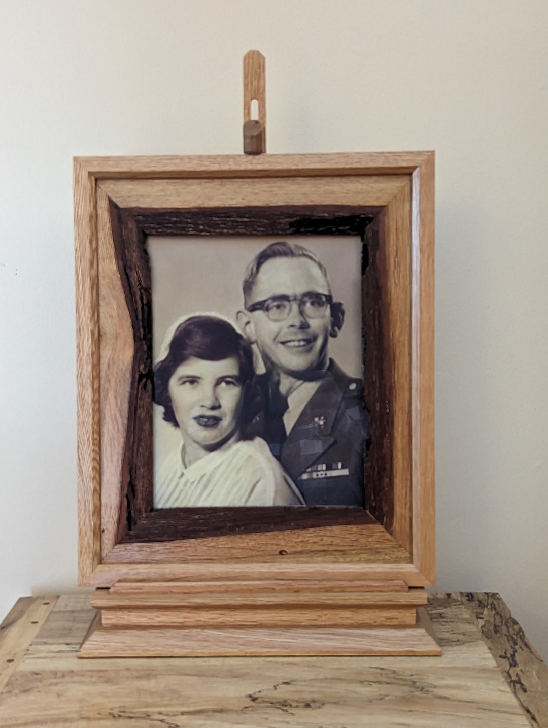Rustic Oak Easel Frame With Live Edge for 8" X 10" Photo or Artwork - Etsy