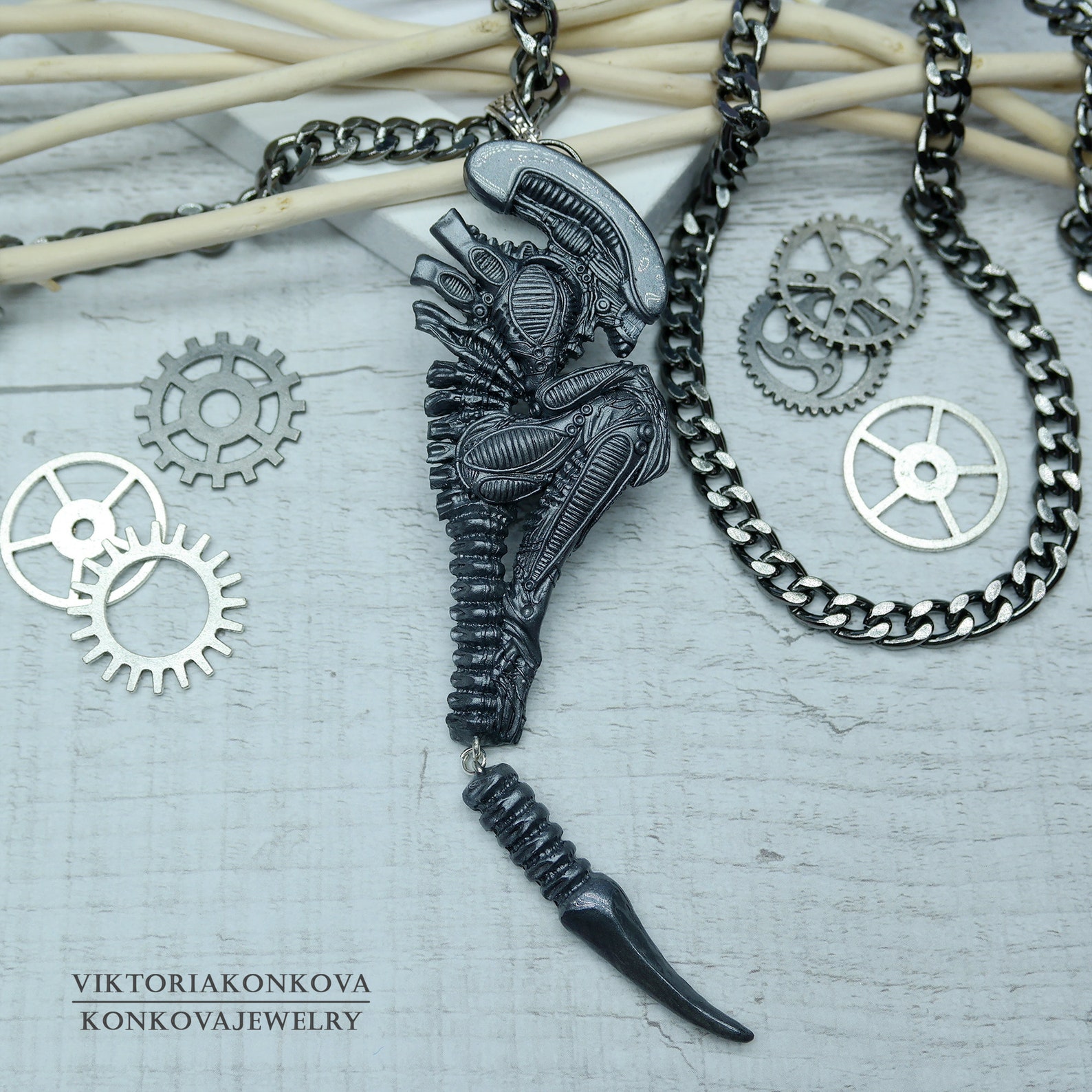 Alien necklace Silver necklace with xenomorph Sci Fi necklace | Etsy