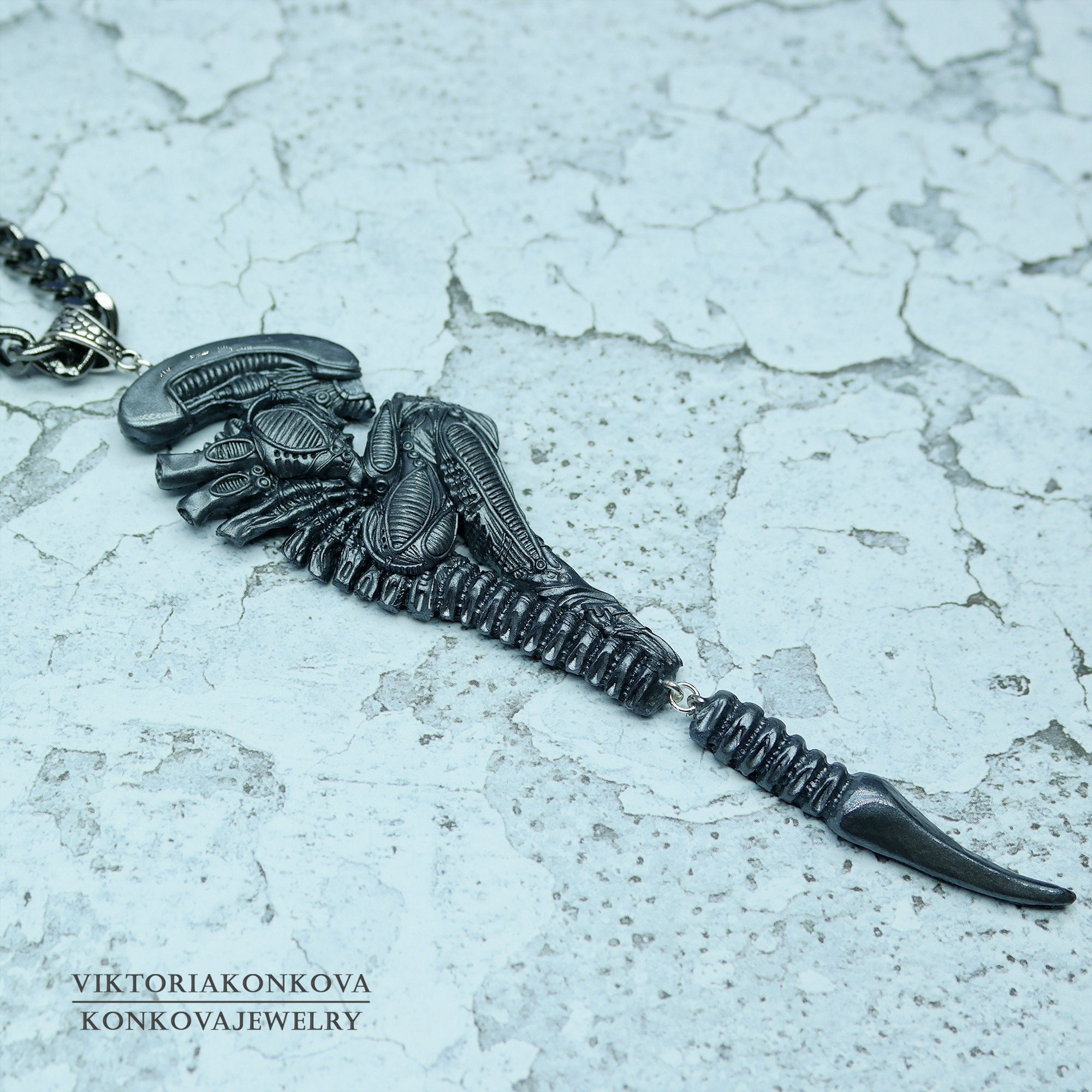 Alien necklace Silver necklace with xenomorph Sci Fi necklace | Etsy