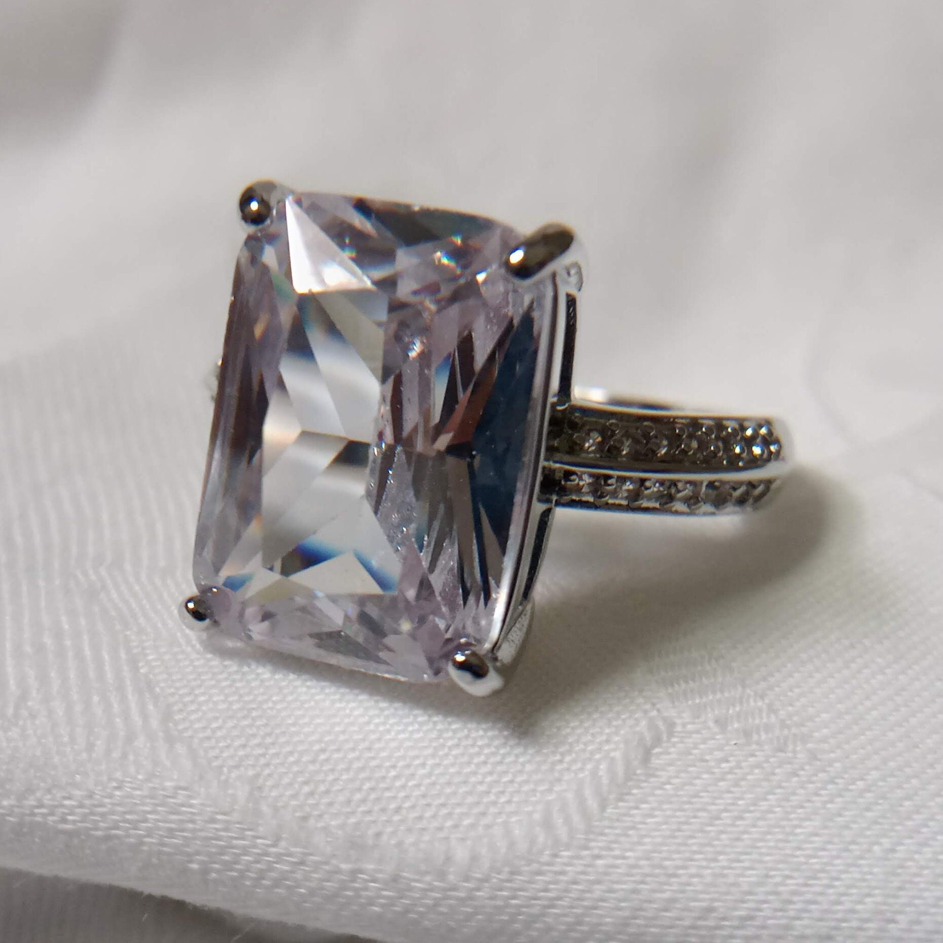 Radiant Cut Ring Engagement Ring Diamond Radiant Ring Radiant ...