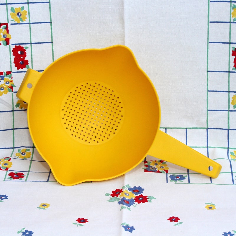 Yellow Tupperware - Etsy
