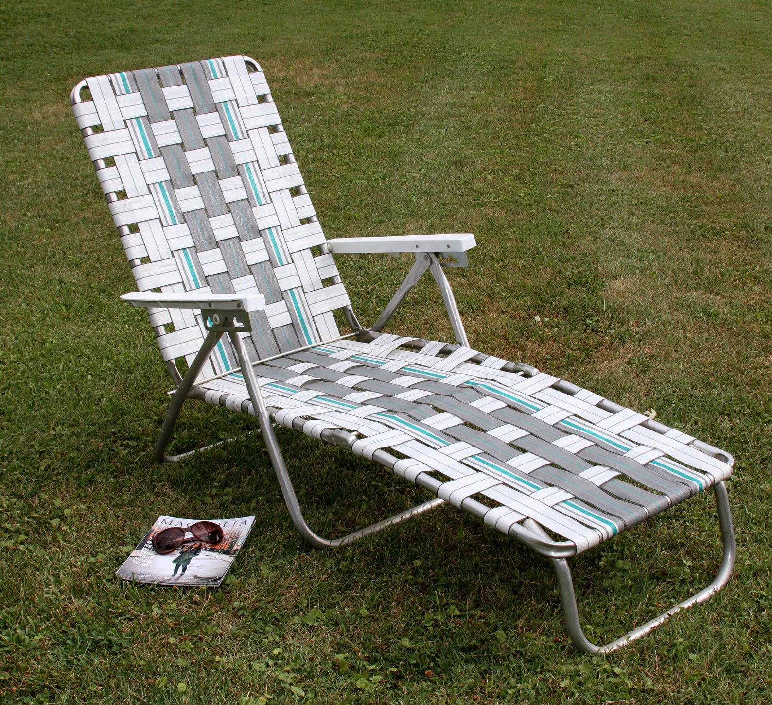 Vintage Webbed Aluminum Chaise Outdoor Lounge Lawn Chair by Sun Terrace ...