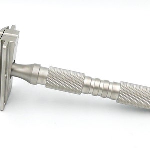 Stando Jaruna Slant - Etsy